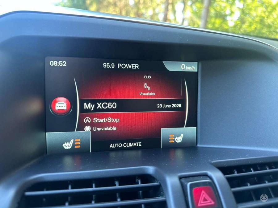 Grey Volvo XC60 2014 in Vilnius, with an engine capacity of 1.98 L and mileage of 247 thousand km for 12500 €, photo 34 on AUTOMOTO.COM.LV