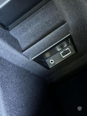 Grey Volvo XC60 2014 in Vilnius, with an engine capacity of 1.98 L and mileage of 247 thousand km for 12500 €, photo 40 on AUTOMOTO.COM.LV