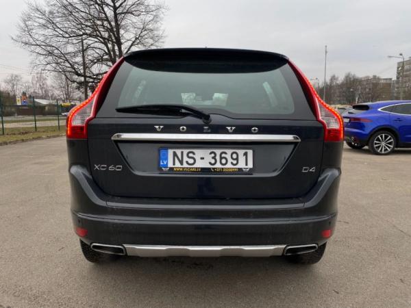 Grey Volvo XC60 2014 in Riga, with an engine capacity of 2.00 L and mileage of 252 thousand km for 13750 €, photo 4 on AUTOMOTO.COM.LV