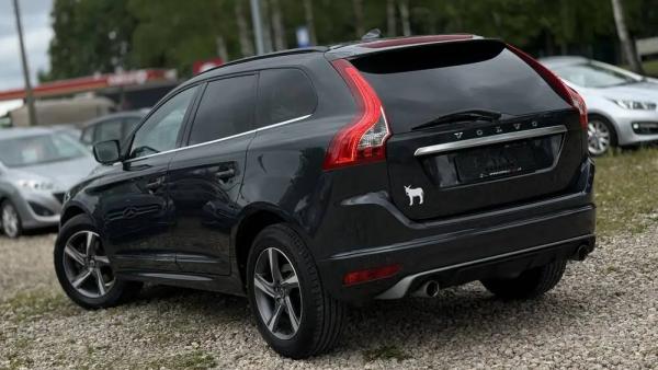 Pelēks Volvo XC60 2014 Jelgava, ar dzinēja tilpumu 2.40 L un nobraukumu 248 tūkst. km par 14990 €, foto 4 vietnē AUTOMOTO.COM.LV