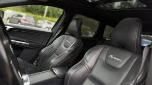 Pelēks Volvo XC60 2014 Jelgava, ar dzinēja tilpumu 2.40 L un nobraukumu 248 tūkst. km par 14990 €, foto 13 vietnē AUTOMOTO.COM.LV