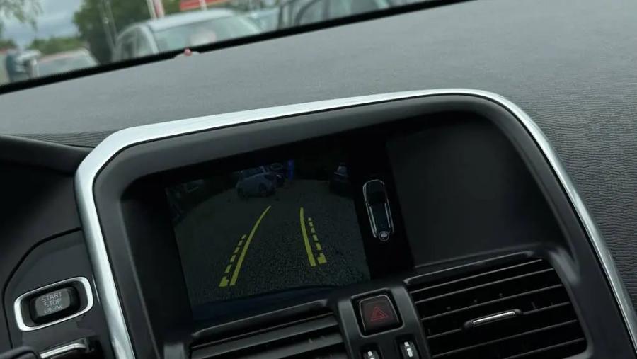Pelēks Volvo XC60 2014 Jelgava, ar dzinēja tilpumu 2.40 L un nobraukumu 248 tūkst. km par 14990 €, foto 24 vietnē AUTOMOTO.COM.LV