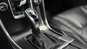 Pelēks Volvo XC60 2014 Jelgava, ar dzinēja tilpumu 2.40 L un nobraukumu 248 tūkst. km par 14990 €, foto 27 vietnē AUTOMOTO.COM.LV