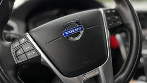 Pelēks Volvo XC60 2014 Jelgava, ar dzinēja tilpumu 2.40 L un nobraukumu 248 tūkst. km par 14990 €, foto 28 vietnē AUTOMOTO.COM.LV