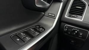 Pelēks Volvo XC60 2014 Jelgava, ar dzinēja tilpumu 2.40 L un nobraukumu 248 tūkst. km par 14990 €, foto 31 vietnē AUTOMOTO.COM.LV