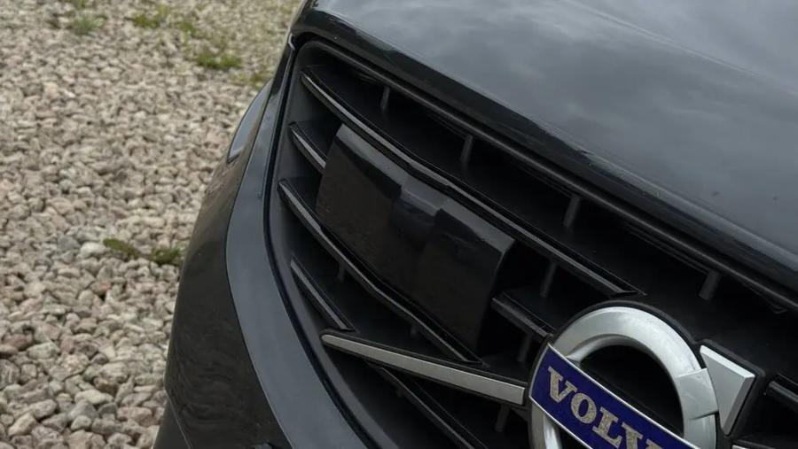 Pelēks Volvo XC60 2014 Jelgava, ar dzinēja tilpumu 2.40 L un nobraukumu 248 tūkst. km par 14990 €, foto 35 vietnē AUTOMOTO.COM.LV