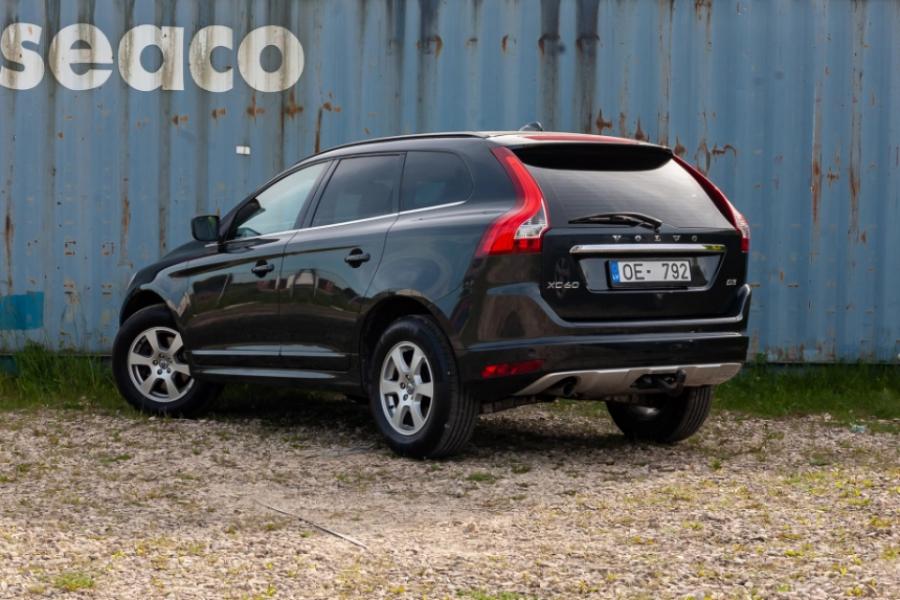 Grey Volvo XC60 2014 in Riga, with an engine capacity of 2.00 L and mileage of 0 thousand km for 10995 €, photo 3 on AUTOMOTO.COM.LV
