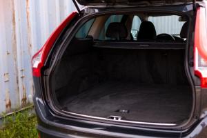Grey Volvo XC60 2014 in Riga, with an engine capacity of 2.00 L and mileage of 0 thousand km for 10995 €, photo 10 on AUTOMOTO.COM.LV