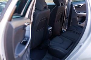 Pelēks Volvo XC60 2014 Rīga, ar dzinēja tilpumu 2.00 L un nobraukumu 230 tūkst. km par 10995 €, foto 17 vietnē AUTOMOTO.COM.LV