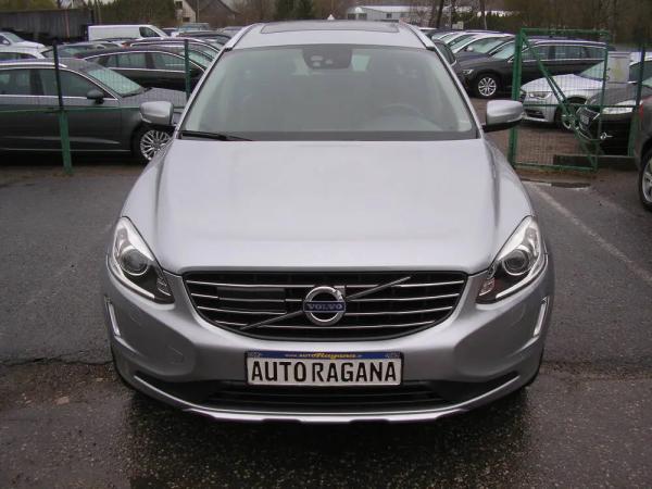 Grey Volvo XC60 2014 in Sigulda, with an engine capacity of 2.40 L and mileage of 205 thousand km for 14990 €, photo 5 on AUTOMOTO.COM.LV