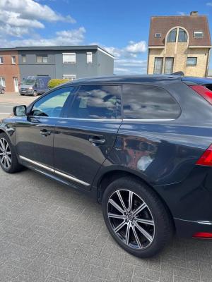 Pelēks Volvo XC60 2014 Rīga, ar dzinēja tilpumu 2.00 L un nobraukumu 214 tūkst. km par 12995 €, foto 3 vietnē AUTOMOTO.COM.LV