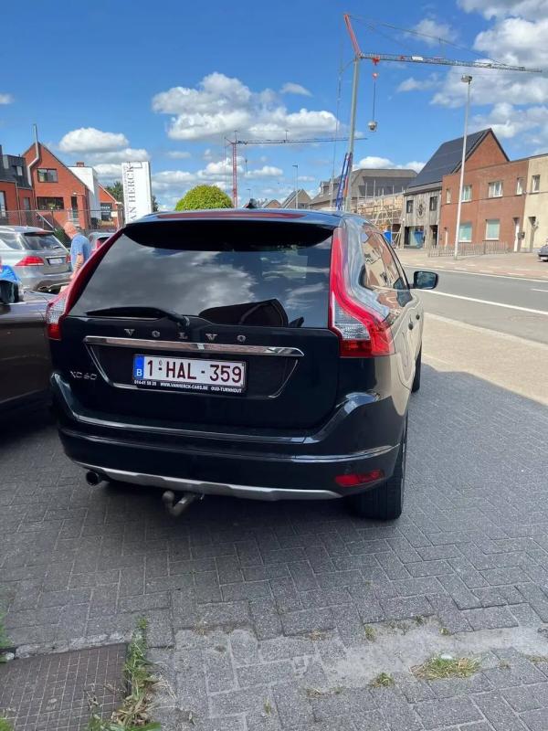 Pelēks Volvo XC60 2014 Rīga, ar dzinēja tilpumu 2.00 L un nobraukumu 214 tūkst. km par 12995 €, foto 7 vietnē AUTOMOTO.COM.LV