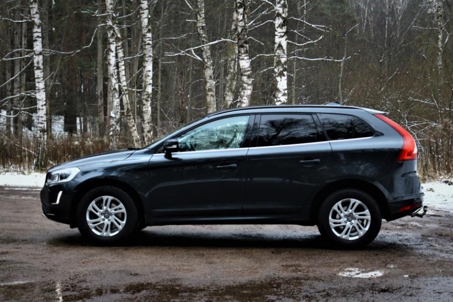 Pelēks Volvo XC60 2014 Rīga, ar dzinēja tilpumu 2.40 L un nobraukumu 247 tūkst. km par 12790 €, foto 4 vietnē AUTOMOTO.COM.LV