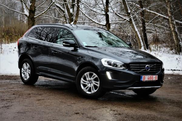 Pelēks Volvo XC60 2014 Rīga, ar dzinēja tilpumu 2.40 L un nobraukumu 247 tūkst. km par 12790 €, foto 7 vietnē AUTOMOTO.COM.LV