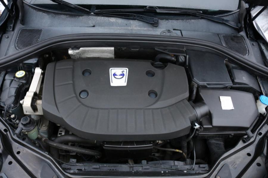 Pelēks Volvo XC60 2014 Rīga, ar dzinēja tilpumu 2.40 L un nobraukumu 247 tūkst. km par 12790 €, foto 19 vietnē AUTOMOTO.COM.LV