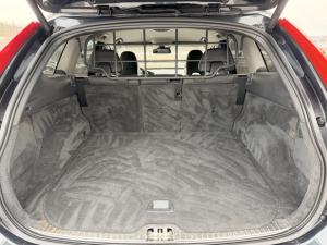 Pelēks Volvo XC60 2014 Rīga, ar dzinēja tilpumu 2.40 L un nobraukumu 203 tūkst. km par 14995 €, foto 11 vietnē AUTOMOTO.COM.LV