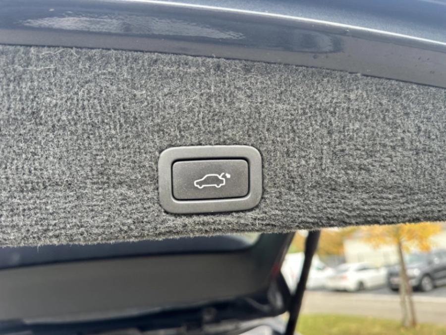 Pelēks Volvo XC60 2014 Rīga, ar dzinēja tilpumu 2.40 L un nobraukumu 203 tūkst. km par 14995 €, foto 16 vietnē AUTOMOTO.COM.LV