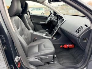 Pelēks Volvo XC60 2014 Rīga, ar dzinēja tilpumu 2.40 L un nobraukumu 203 tūkst. km par 14995 €, foto 25 vietnē AUTOMOTO.COM.LV