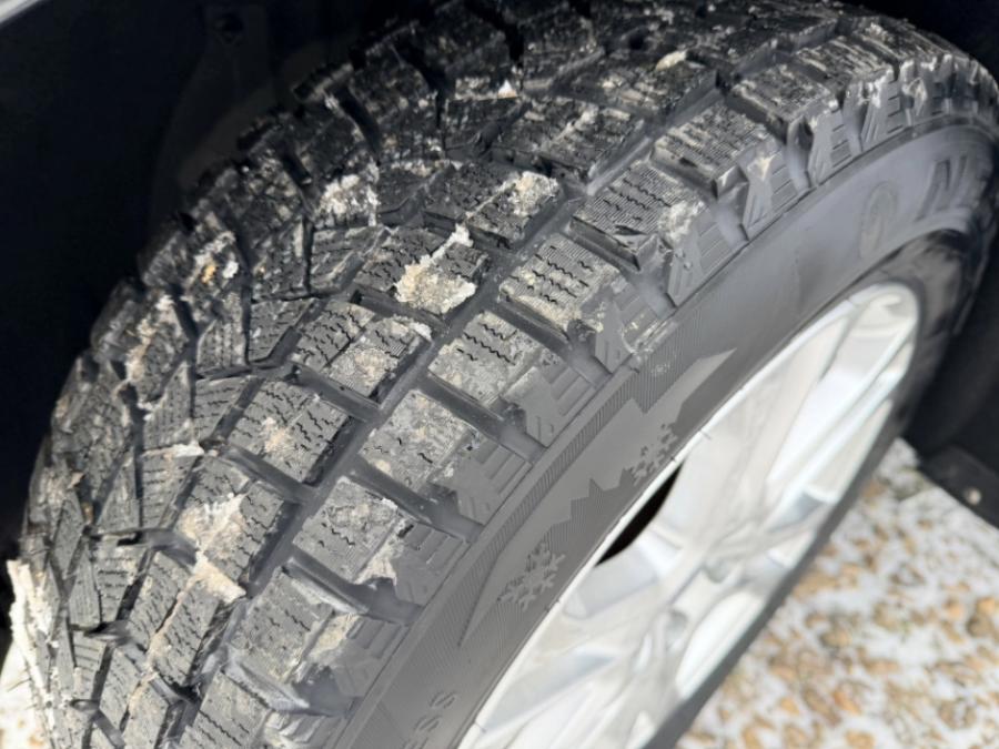 Pelēks Volvo XC60 2014 Rīga, ar dzinēja tilpumu 2.40 L un nobraukumu 203 tūkst. km par 14995 €, foto 33 vietnē AUTOMOTO.COM.LV
