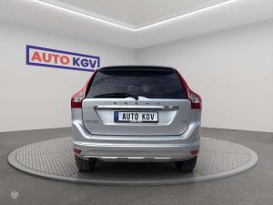 Grey Volvo XC60 2014 in Kaunas, with an engine capacity of 2.00 L and mileage of 365 thousand km for 8499 €, photo 5 on AUTOMOTO.COM.LV
