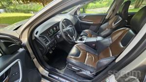 Pelēks Volvo XC60 2014 Jelgava, ar dzinēja tilpumu 2.40 L un nobraukumu 313 tūkst. km par 11500 €, foto 12 vietnē AUTOMOTO.COM.LV