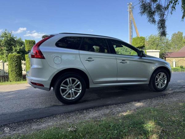 Grey Volvo XC60 2014 in Alytus, with an engine capacity of 1.98 L and mileage of 253 thousand km for 7499 €, photo 10 on AUTOMOTO.COM.LV