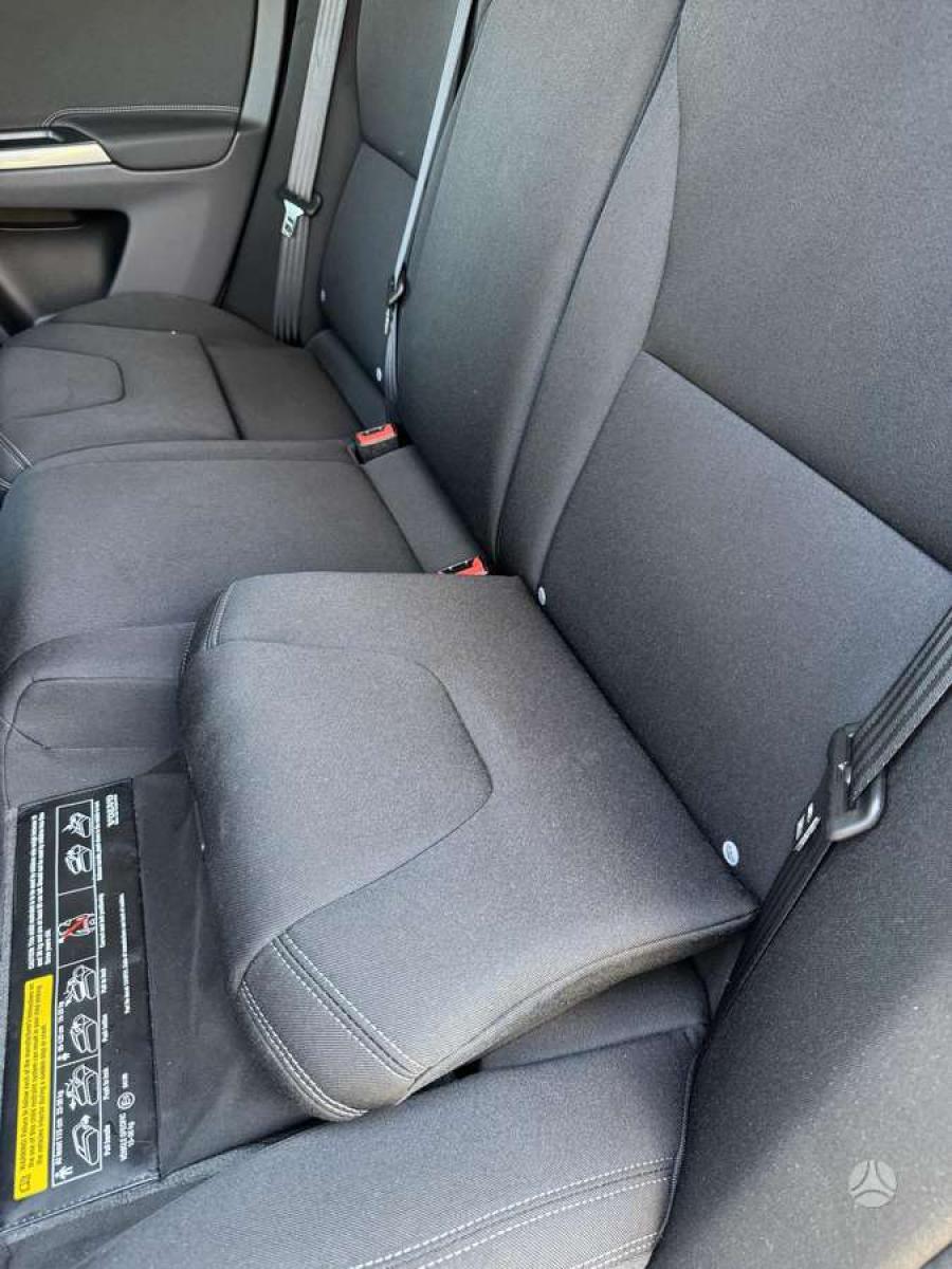 Grey Volvo XC60 2014 in Alytus, with an engine capacity of 1.98 L and mileage of 253 thousand km for 7499 €, photo 17 on AUTOMOTO.COM.LV
