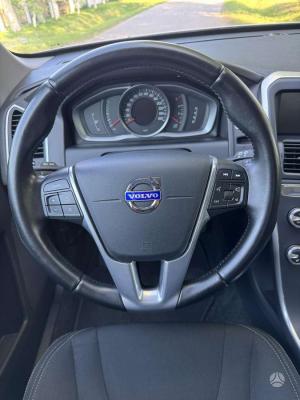 Grey Volvo XC60 2014 in Alytus, with an engine capacity of 1.98 L and mileage of 253 thousand km for 7499 €, photo 22 on AUTOMOTO.COM.LV