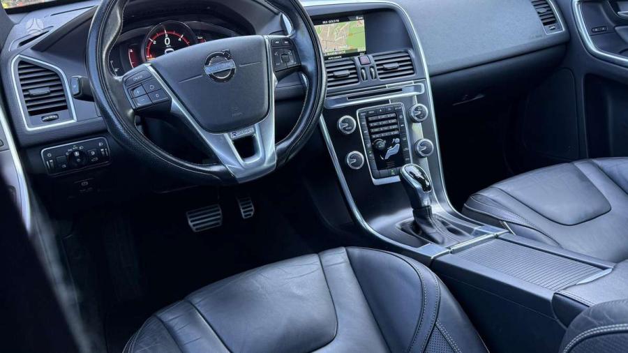 Pelēks Volvo XC60 2014 Ukmergė, ar dzinēja tilpumu 1.97 L un nobraukumu 380 tūkst. km par 8200 €, foto 17 vietnē AUTOMOTO.COM.LV