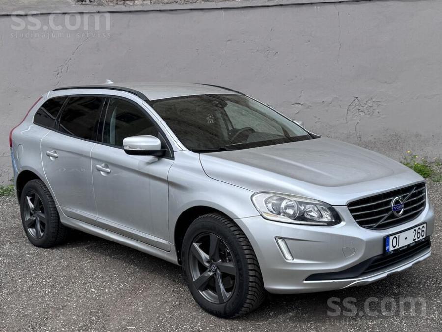 Grey Volvo XC60 2014 in Riga, with an engine capacity of 2.00 L and mileage of 204 thousand km for 8350 €, photo 3 on AUTOMOTO.COM.LV