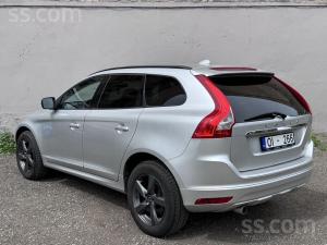 Grey Volvo XC60 2014 in Riga, with an engine capacity of 2.00 L and mileage of 204 thousand km for 8350 €, photo 7 on AUTOMOTO.COM.LV