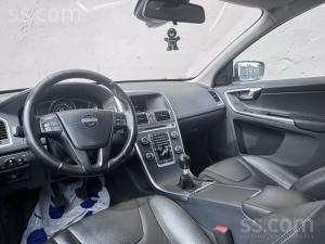 Grey Volvo XC60 2014 in Riga, with an engine capacity of 2.00 L and mileage of 204 thousand km for 8350 €, photo 8 on AUTOMOTO.COM.LV