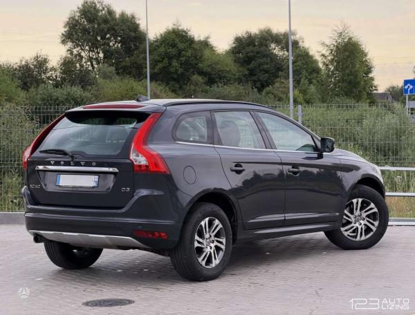 Grey Volvo XC60 2014 in Taurage, with an engine capacity of 2.00 L and mileage of 283 thousand km for 8900 €, photo 8 on AUTOMOTO.COM.LV