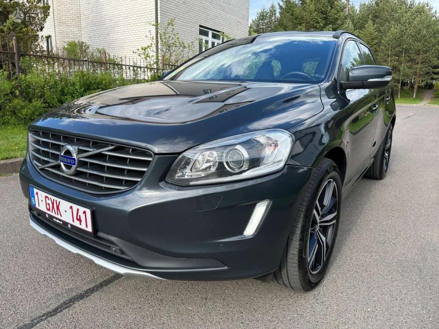 Grey Volvo XC60 2014 in Vilnius, with an engine capacity of 1.98 L and mileage of 271 thousand km for 11150 €, photo 4 on AUTOMOTO.COM.LV