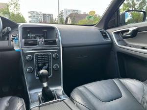 Grey Volvo XC60 2014 in Vilnius, with an engine capacity of 1.98 L and mileage of 271 thousand km for 11150 €, photo 19 on AUTOMOTO.COM.LV