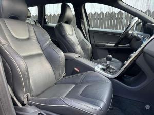 Grey Volvo XC60 2014 in Vilnius, with an engine capacity of 1.98 L and mileage of 271 thousand km for 11150 €, photo 23 on AUTOMOTO.COM.LV