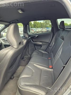Grey Volvo XC60 2014 in Riga, with an engine capacity of 2.00 L and mileage of 316 thousand km for 8990 €, photo 12 on AUTOMOTO.COM.LV