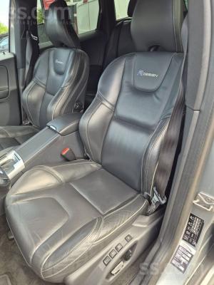 Grey Volvo XC60 2014 in Riga, with an engine capacity of 2.00 L and mileage of 316 thousand km for 8990 €, photo 15 on AUTOMOTO.COM.LV