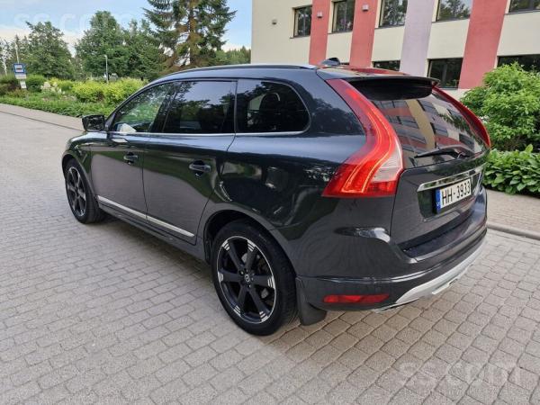 Grey Volvo XC60 2014 in Saldus, with an engine capacity of 2.40 L and mileage of 225 thousand km for 14000 €, photo 2 on AUTOMOTO.COM.LV