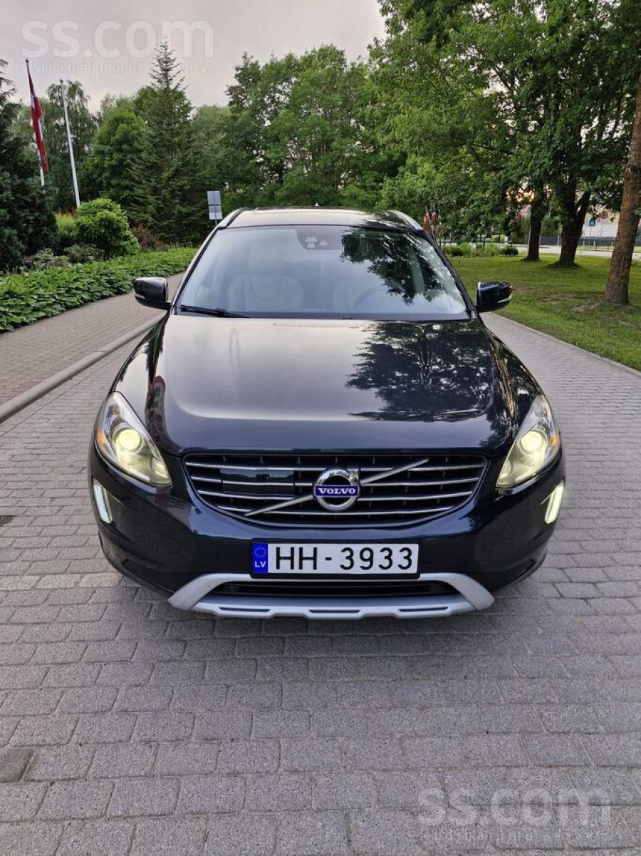 Pelēks Volvo XC60 2014 Saldus, ar dzinēja tilpumu 2.40 L un nobraukumu 225 tūkst. km par 14000 €, foto 6 vietnē AUTOMOTO.COM.LV