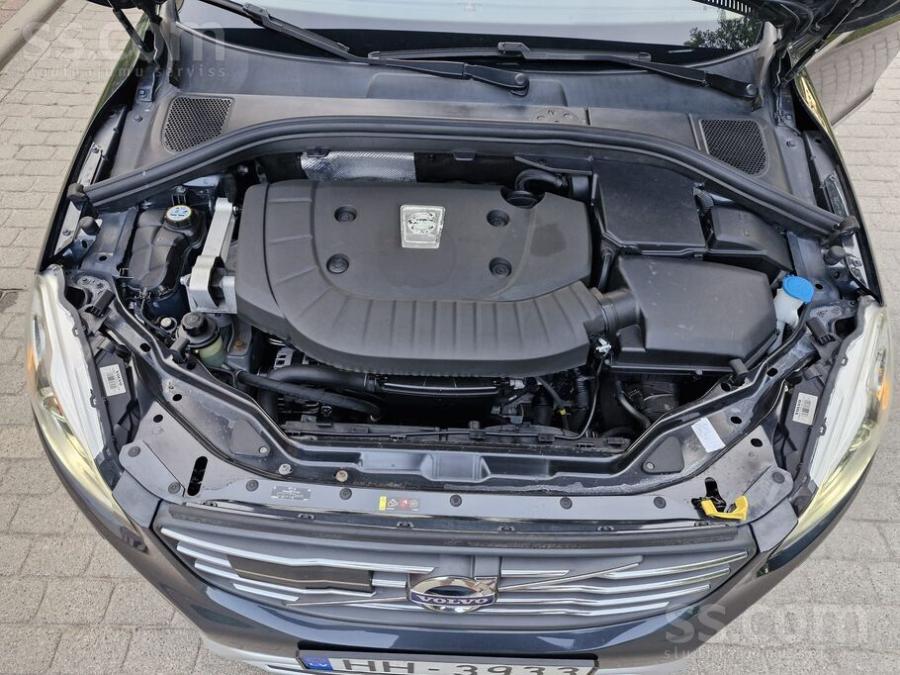 Pelēks Volvo XC60 2014 Saldus, ar dzinēja tilpumu 2.40 L un nobraukumu 225 tūkst. km par 14000 €, foto 15 vietnē AUTOMOTO.COM.LV