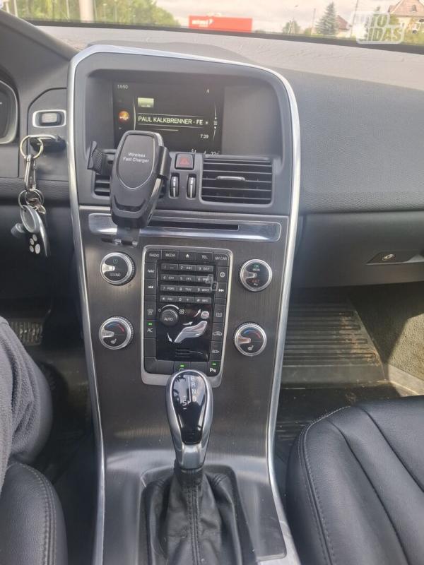Pelēks Volvo XC60 2014 Kauņa, ar dzinēja tilpumu 2.00 L un nobraukumu 285 tūkst. km par 9000 €, foto 7 vietnē AUTOMOTO.COM.LV