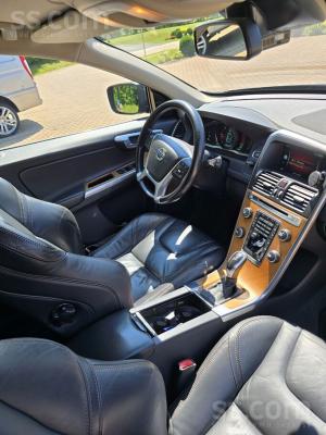 Pelēks Volvo XC60 2014 Rīga, ar dzinēja tilpumu 2.40 L un nobraukumu 244 tūkst. km par 11500 €, foto 10 vietnē AUTOMOTO.COM.LV