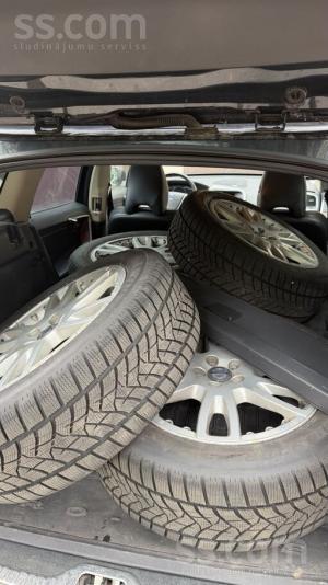 Pelēks Volvo XC60 2014 Rīga, ar dzinēja tilpumu 2.40 L un nobraukumu 244 tūkst. km par 11500 €, foto 15 vietnē AUTOMOTO.COM.LV