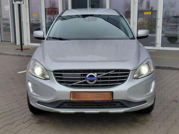 Grey Volvo XC60 2014 in Kaunas, with an engine capacity of 1.97 L and mileage of 275 thousand km for 5999 €, photo 5 on AUTOMOTO.COM.LV