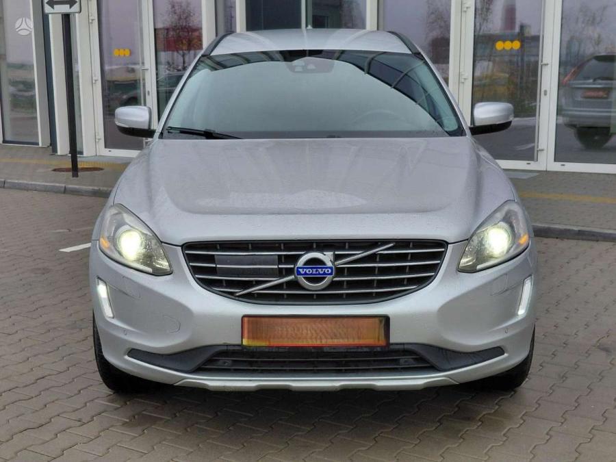Grey Volvo XC60 2014 in Kaunas, with an engine capacity of 1.97 L and mileage of 275 thousand km for 5999 €, photo 6 on AUTOMOTO.COM.LV