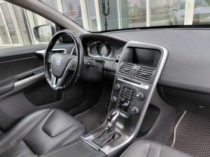Grey Volvo XC60 2014 in Kaunas, with an engine capacity of 1.97 L and mileage of 275 thousand km for 5999 €, photo 8 on AUTOMOTO.COM.LV