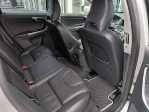 Grey Volvo XC60 2014 in Kaunas, with an engine capacity of 1.97 L and mileage of 275 thousand km for 5999 €, photo 11 on AUTOMOTO.COM.LV