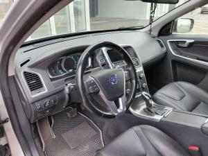 Grey Volvo XC60 2014 in Kaunas, with an engine capacity of 1.97 L and mileage of 275 thousand km for 5999 €, photo 13 on AUTOMOTO.COM.LV