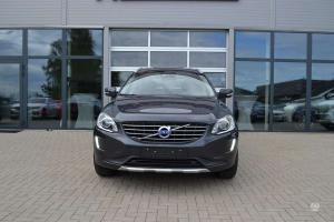 Pelēks Volvo XC60 2014 Viļņa, ar dzinēja tilpumu 2.40 L un nobraukumu 144 tūkst. km par 12900 €, foto 4 vietnē AUTOMOTO.COM.LV